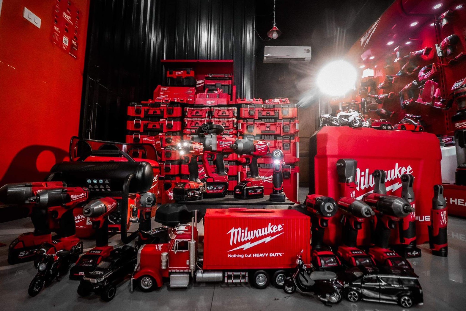 Tp Engineering Tools จำหน่ายเครื่องมือช่างคุณภาพสูงครบวงจร