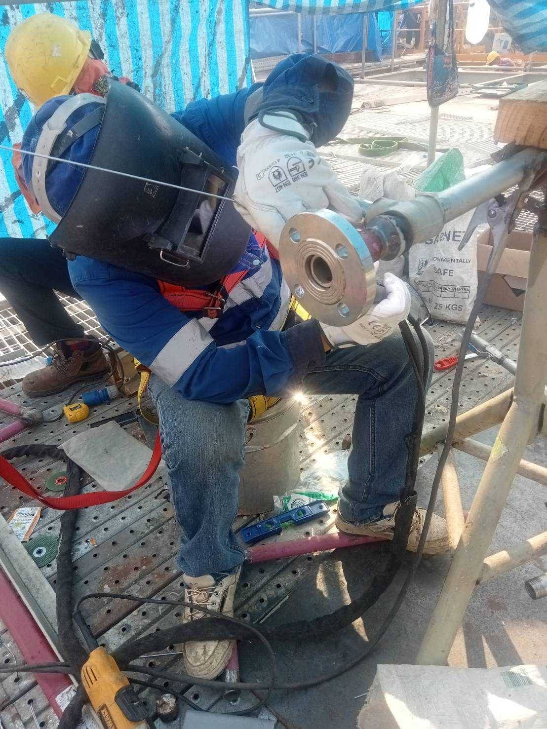 BCC Piping Services - beecece