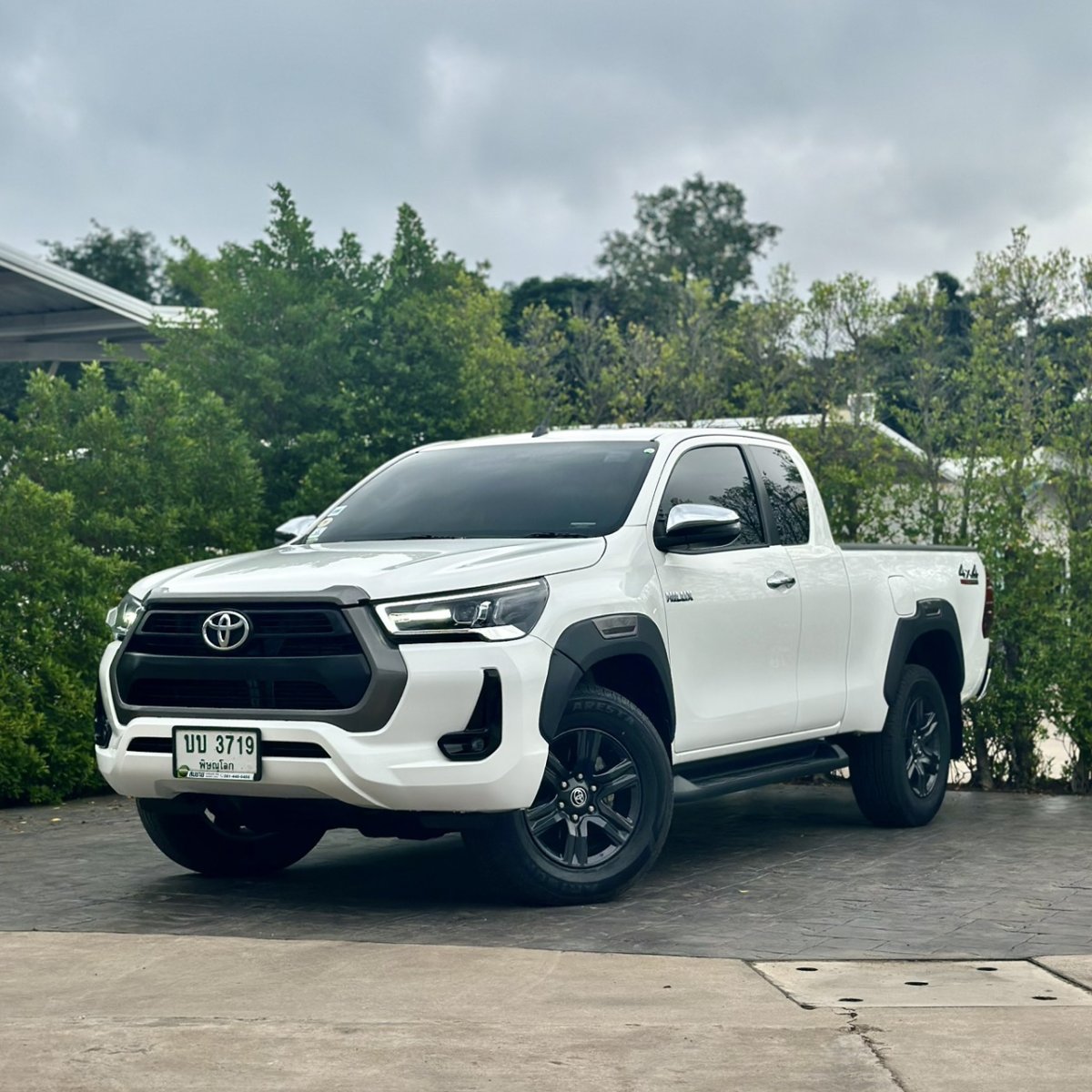 Revo Cab 2.4 MID 4WD ปี64 แรง ทน ลุยทุกเส้นทาง