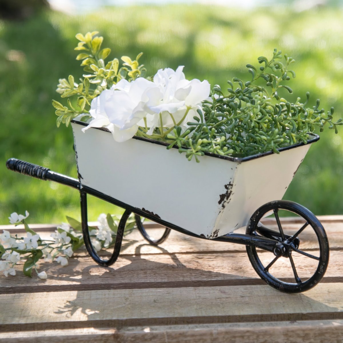 Wheelbarrow Decor - shoppersshelter-shop