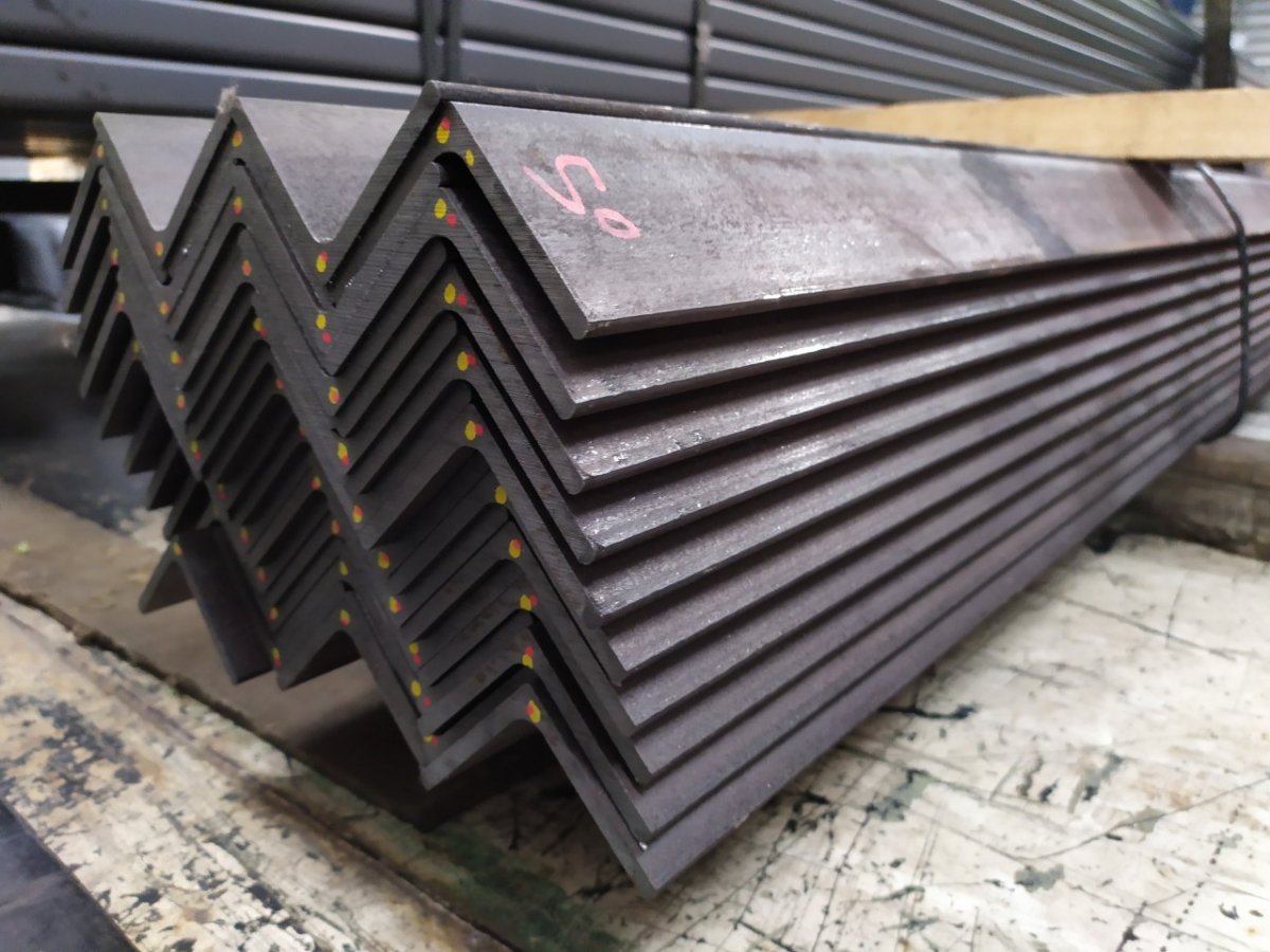 ฉากเหล็ก (Angle Bar)