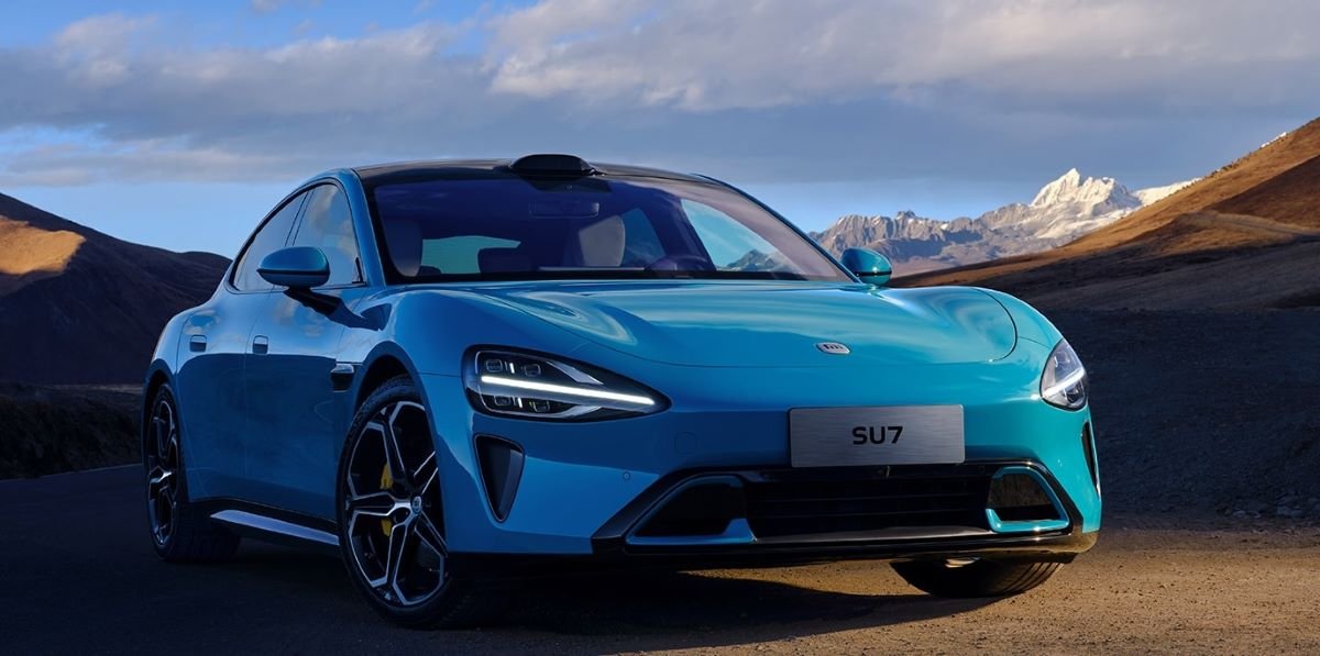 ร้อนฉ่าส่งท้ายปี! เสี่ยวมี่เปิดตัว “Xiaomi SU7” มอเตอร์แฝด 673 แรงม้า เทคโนโลยีแรงดัน 800V วิ่ง ...