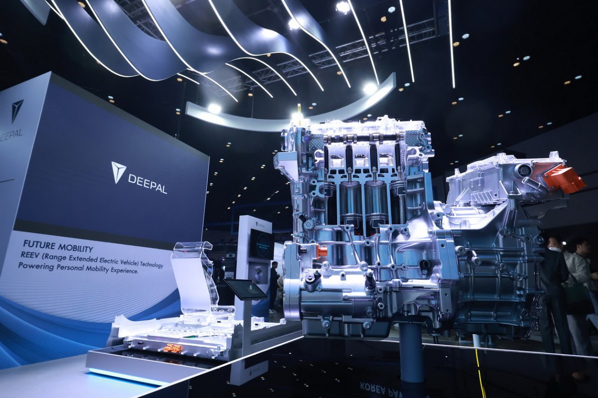 ฉางอานเปิดตัวเทคโนโลยี "REEV" ในงาน Techsauce Global Summit 2024 - ev-roads