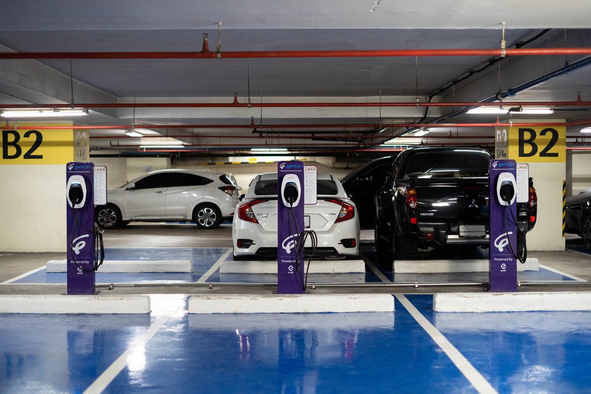 อีโวลท์-เจนตารี แท็คทีมติดตั้งสถานีชาร์จตึก Exchange Tower ประเดิม 3 หัวจ่าย - ev-roads