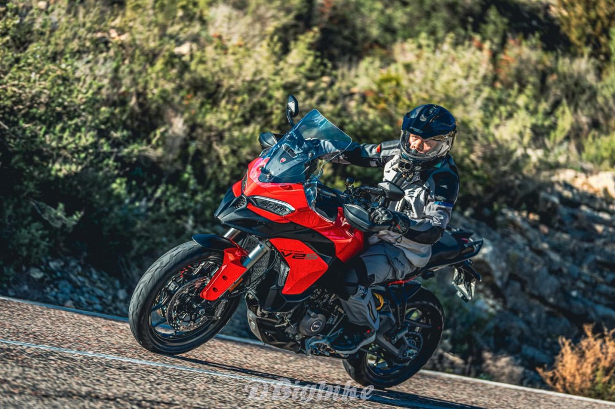 เปิดตัว 2025 All New Ducati Multistrada V2 - dbigbike