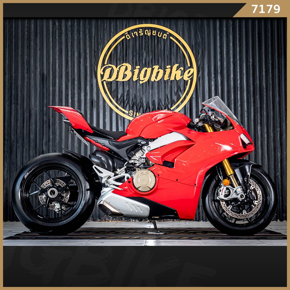 Ducati Panigale V4S - dbigbike