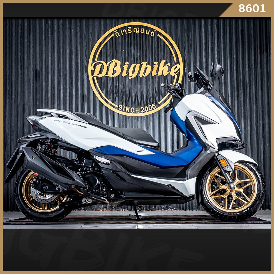 Honda Forza 350 - dbigbike