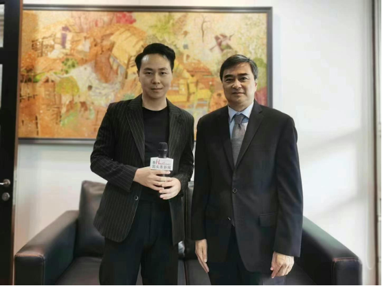 การสัมภาษณ์ คุณอภิสิทธิ์ เวชชาชีวะ อดีตนายกรัฐมนตรีไทย โดย Mr. Zhong Muyue (Rocky) รองประธานบริษัท