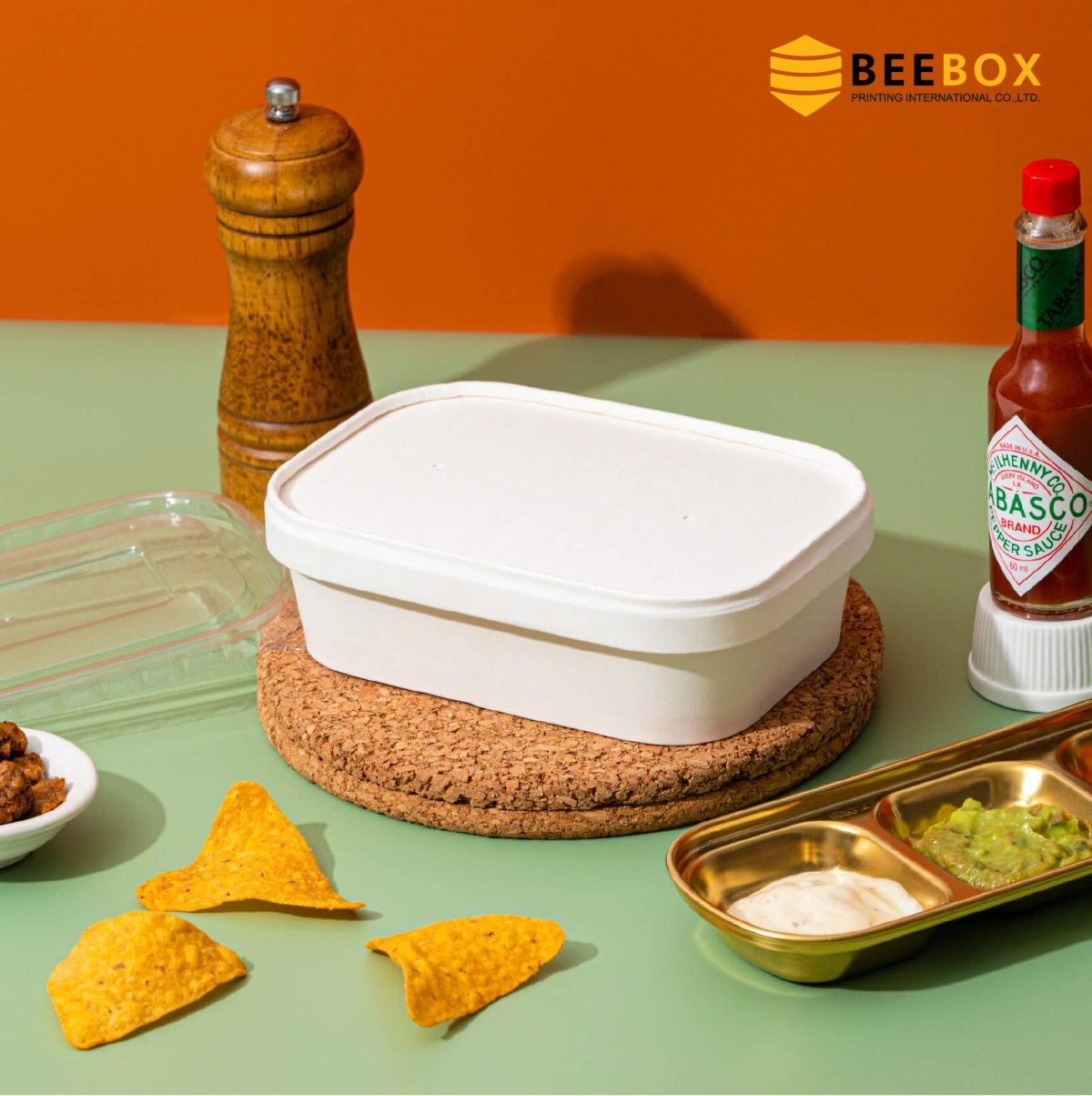 กล่องวงรีสีขาว 580ml พร้อมฝากระดาษ Foodgrade เคลือบกันมันกันซึม (1 แพค 25 ชุด) - beeboxpp
