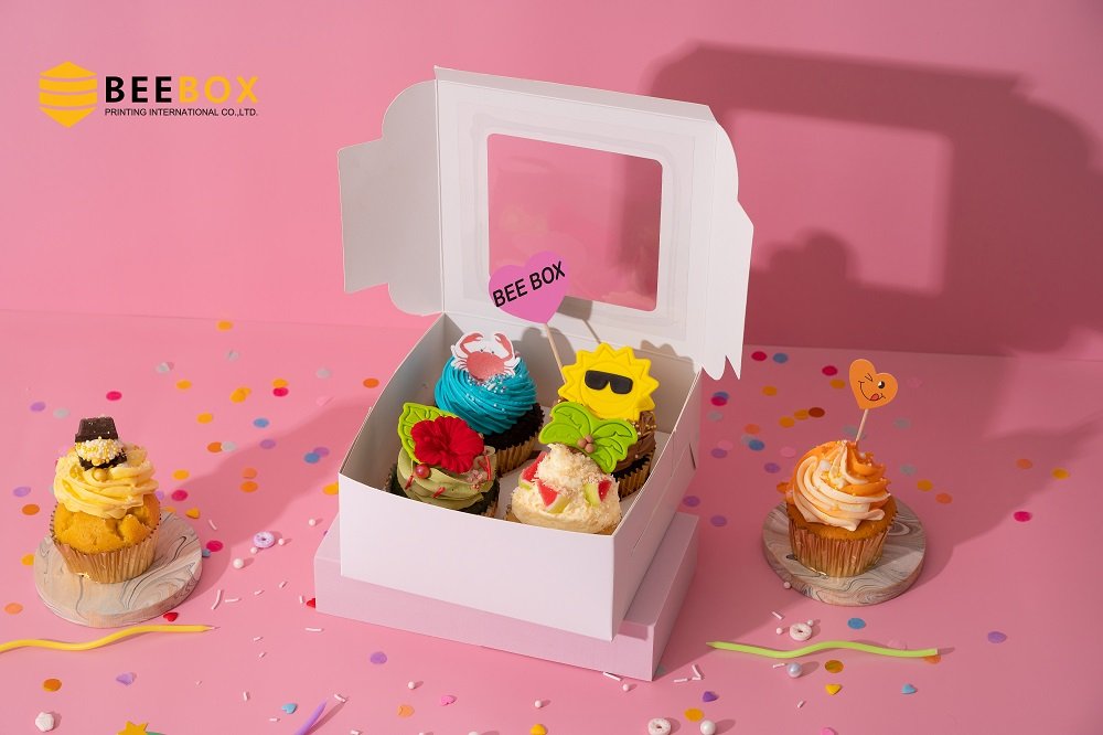 กล่องคัพเค้ก4ชิ้นสีขาว - beeboxpp
