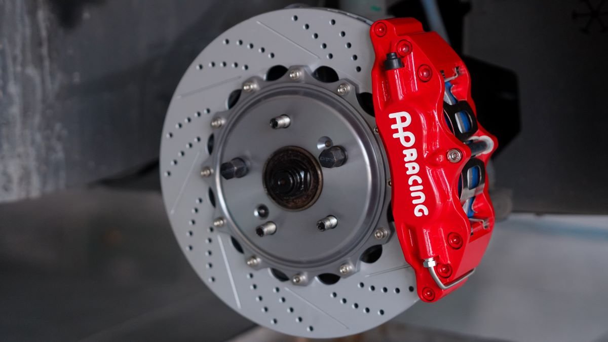 เบรคอัพเกรด AP Racing CP 5200 - ออโต้ควิกส์ รังสิต-ปทุมธานี