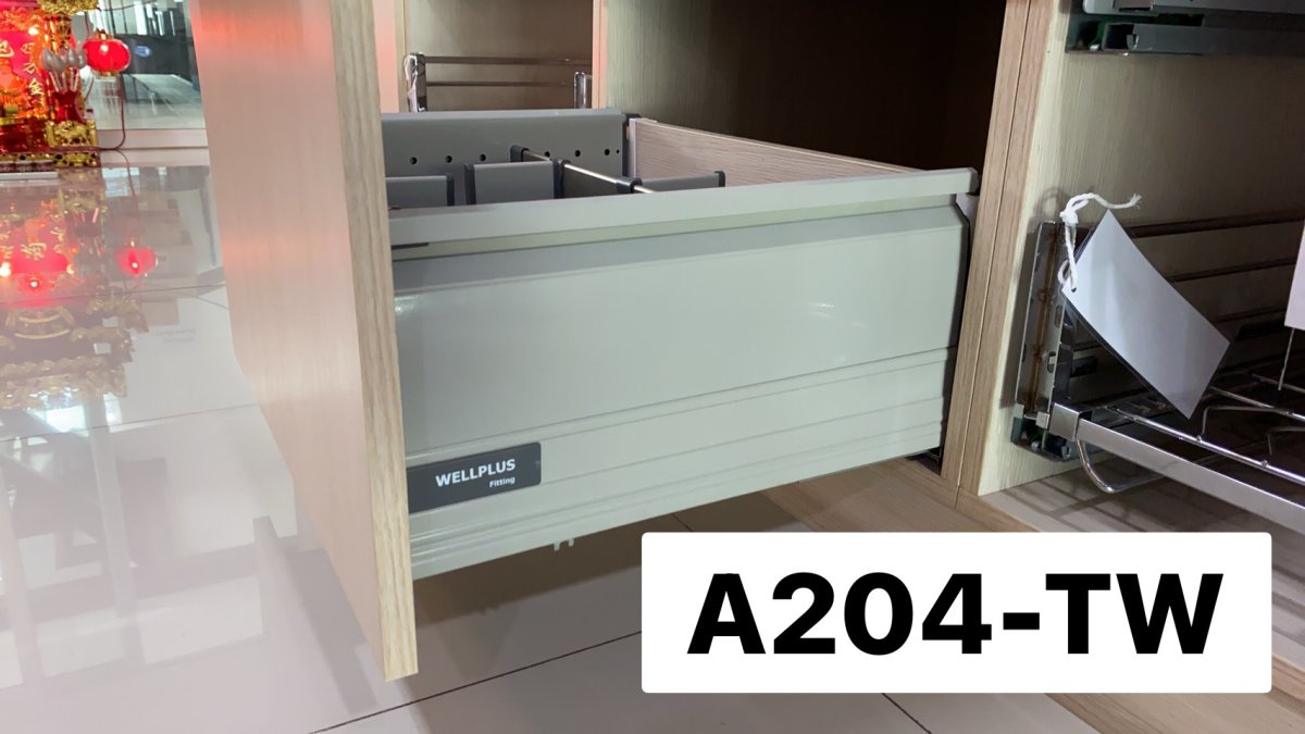 Tandem Box with Twin Wall Metal Side Panel