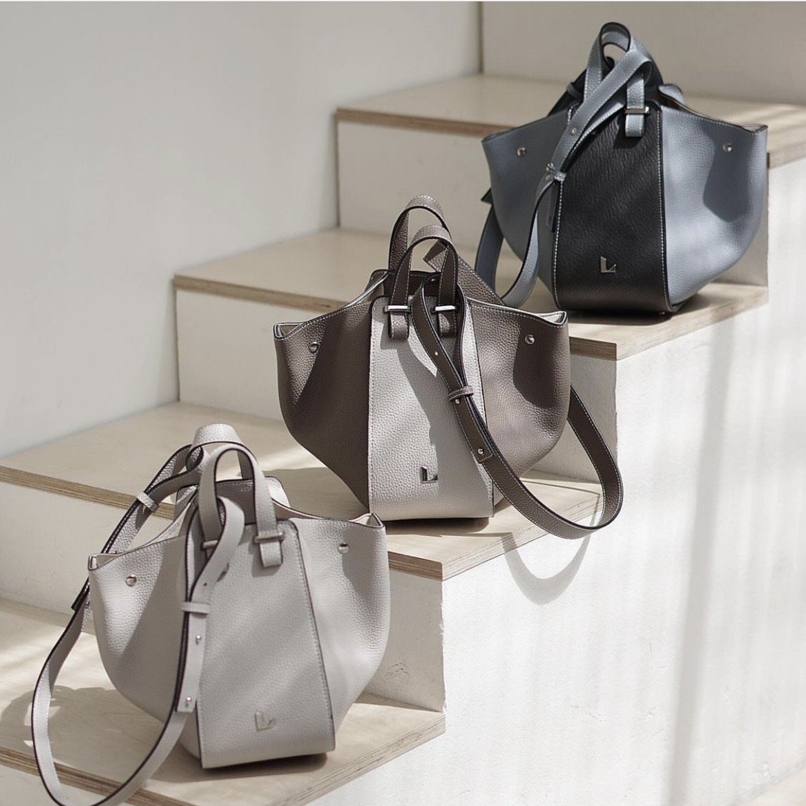 กระเป๋า Luster รุ่น Jodie Shoulder Bag