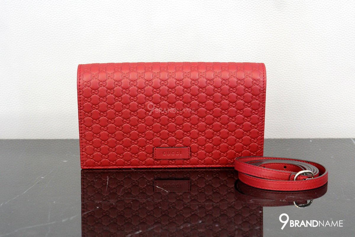 Gucci Micro guccissima WOC red