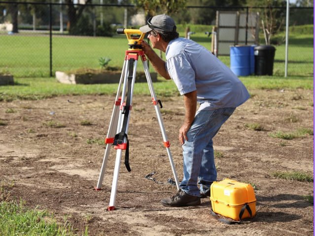 การใช้งานกล้องระดับ Auto Level และการเก็บรักษาอย่างถูกวิธี