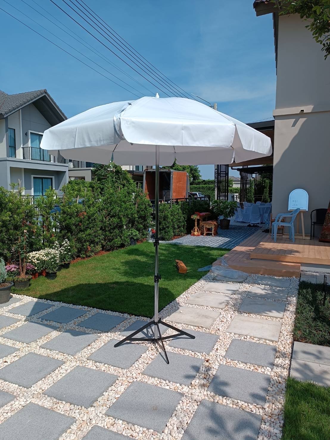 เช่าร่มสนามสีขาว สำหรับงานกลางแจ้ง ราคาพิเศษ - ninepn