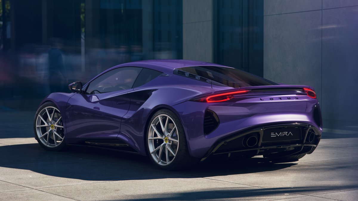 Lotus Emira เสริมทัพด้วยรุ่นย่อยใหม่!! Emira V6 SE และ Emira Turbo