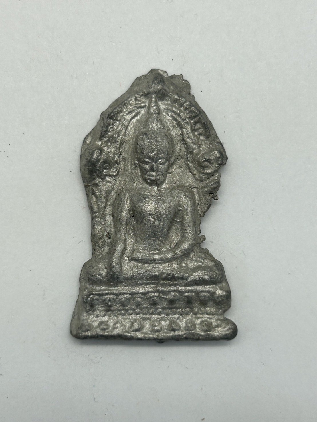 พระพุทธชินราชใบเสมา เนื้อชินตะกั่ว พิษณุโลก - sukjaiantique