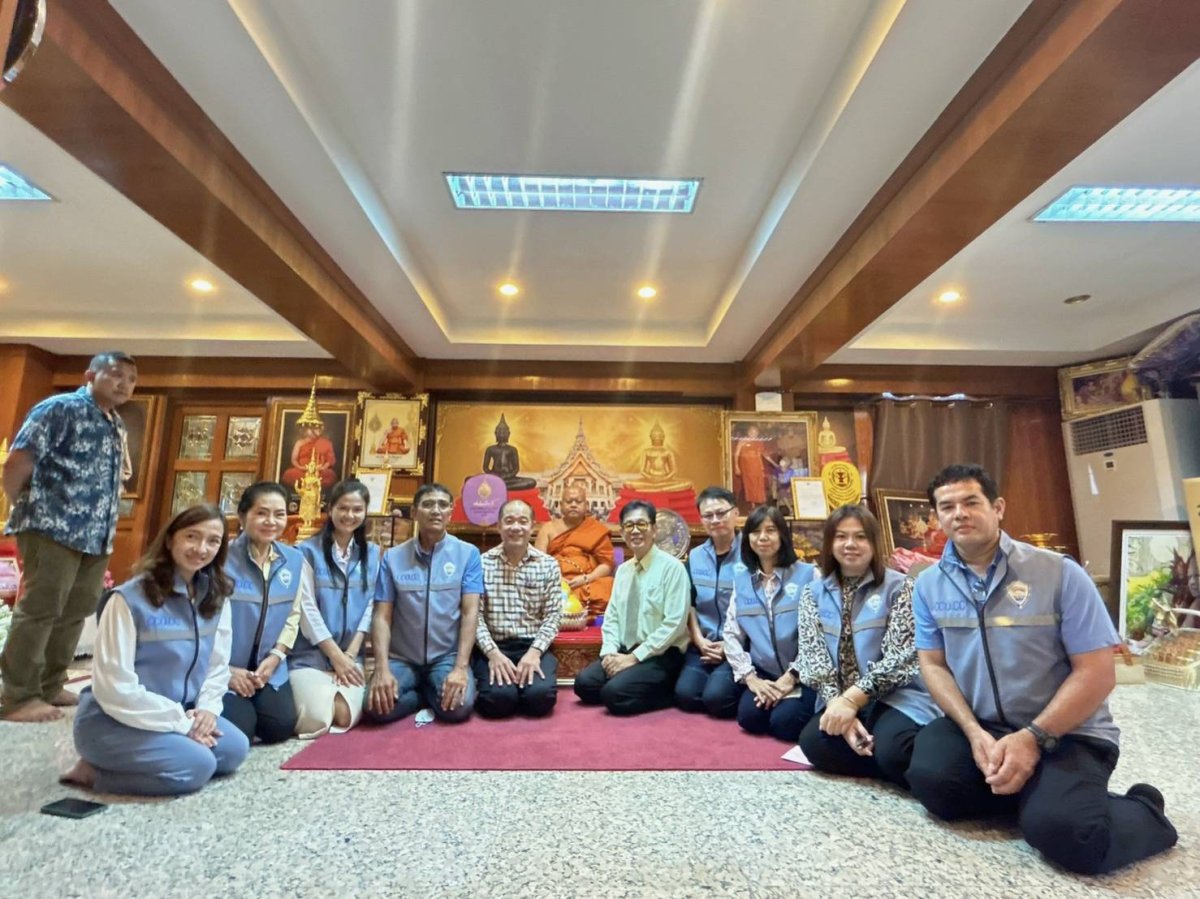 หอการค้าจังหวัดฉะเชิงเทรา กราบสักการะเนื่องในโอกาสปีใหม่ 2567 ในวันพุธที่ 10 มกราคม 2567 ...