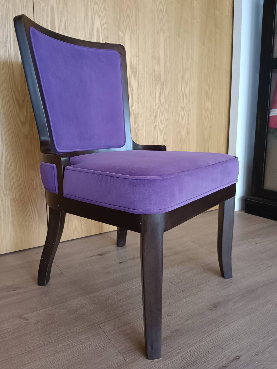 DMC-05 chair - Inderoombychamni