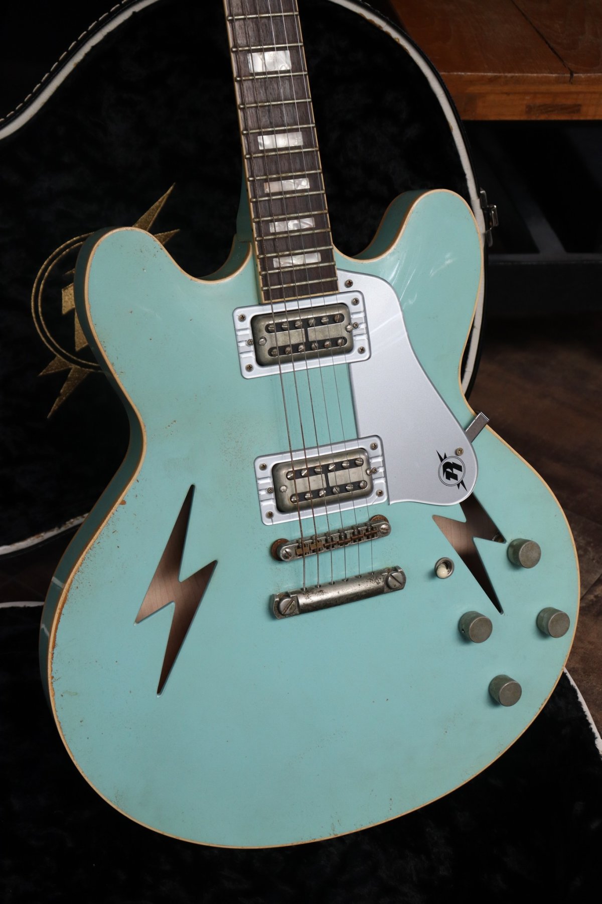Rock N Roll Relics Lighting Sonic blie Aging (3.8kg)