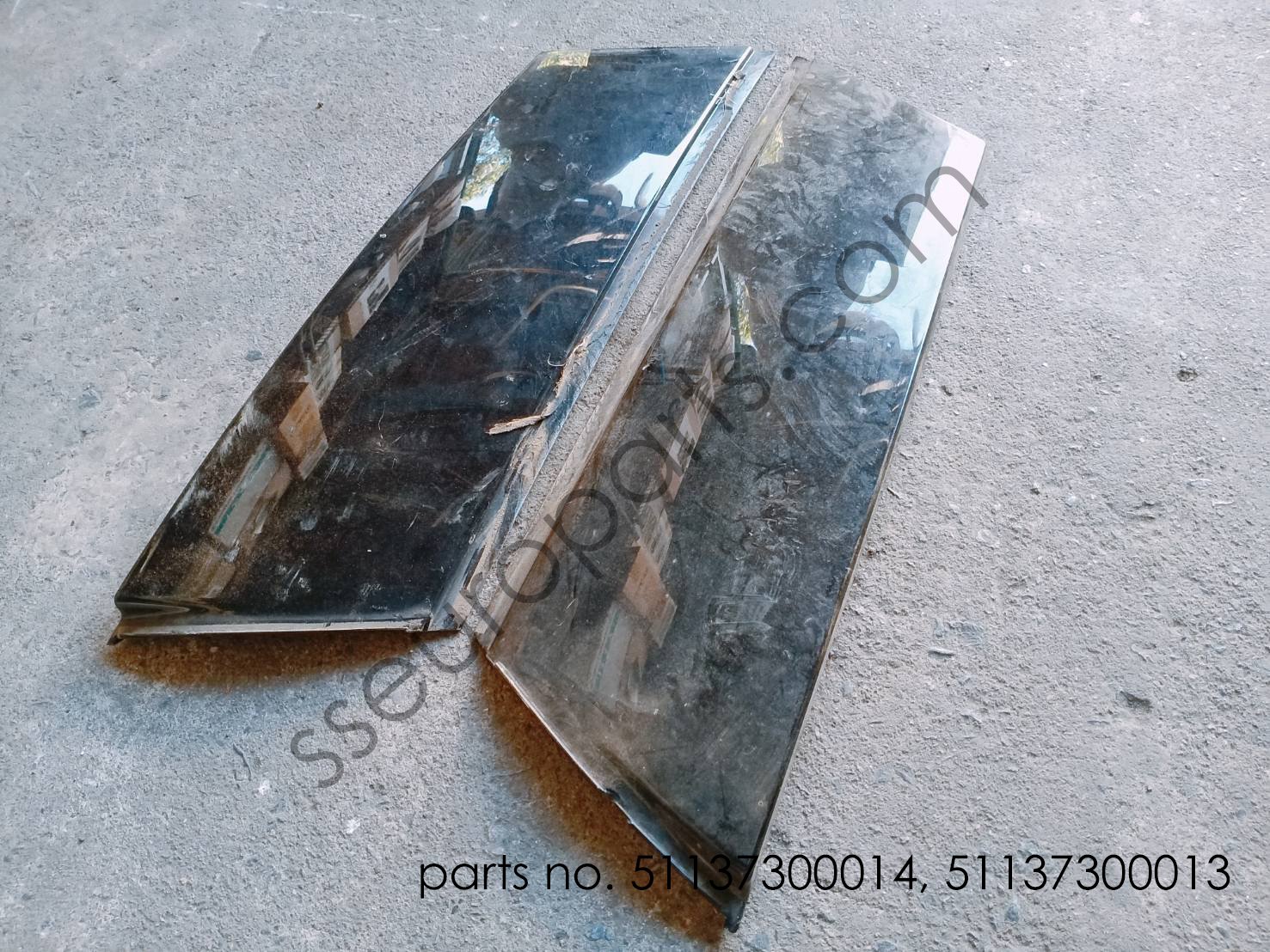 แผ่นปิดเสา C ด้านขวา หมายเลขชิ้นส่วน: 51137300014 7300014 แผ่นปิดเสา C ...