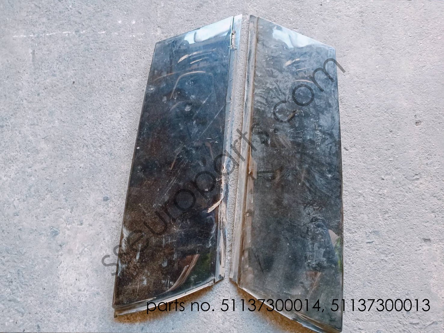 แผ่นปิดเสา C ด้านขวา หมายเลขชิ้นส่วน: 51137300014 7300014 แผ่นปิดเสา C ...