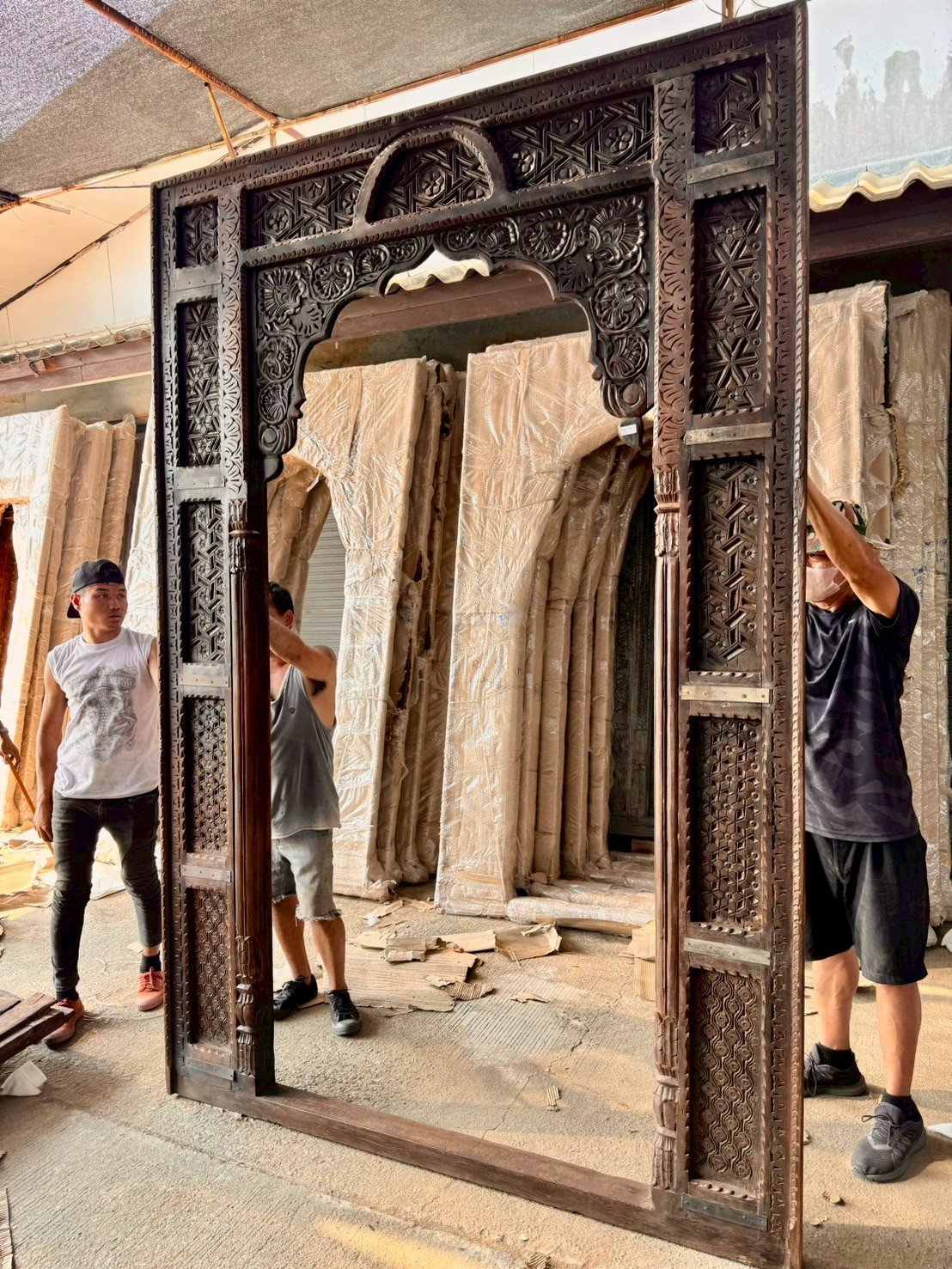 Magnificent Indian Arch Entryway Gate Fully Carving - kamalaantique