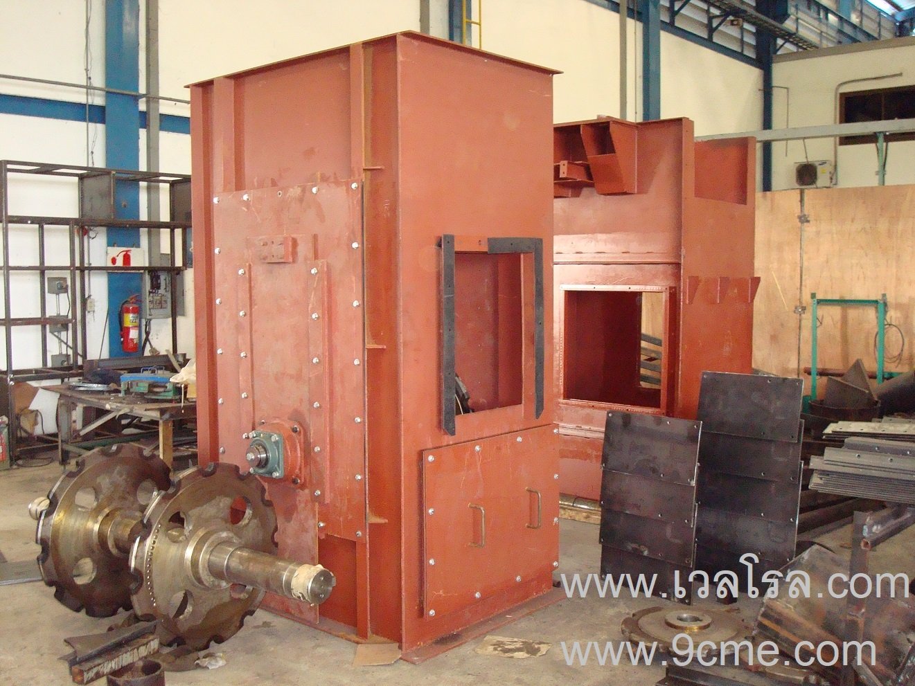 กระพ้อลำเลียง(Bucket elevator, continuous buckets using chain)