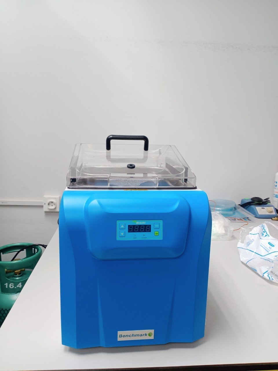 myBath 12L Digital Water Bath - Benchmark