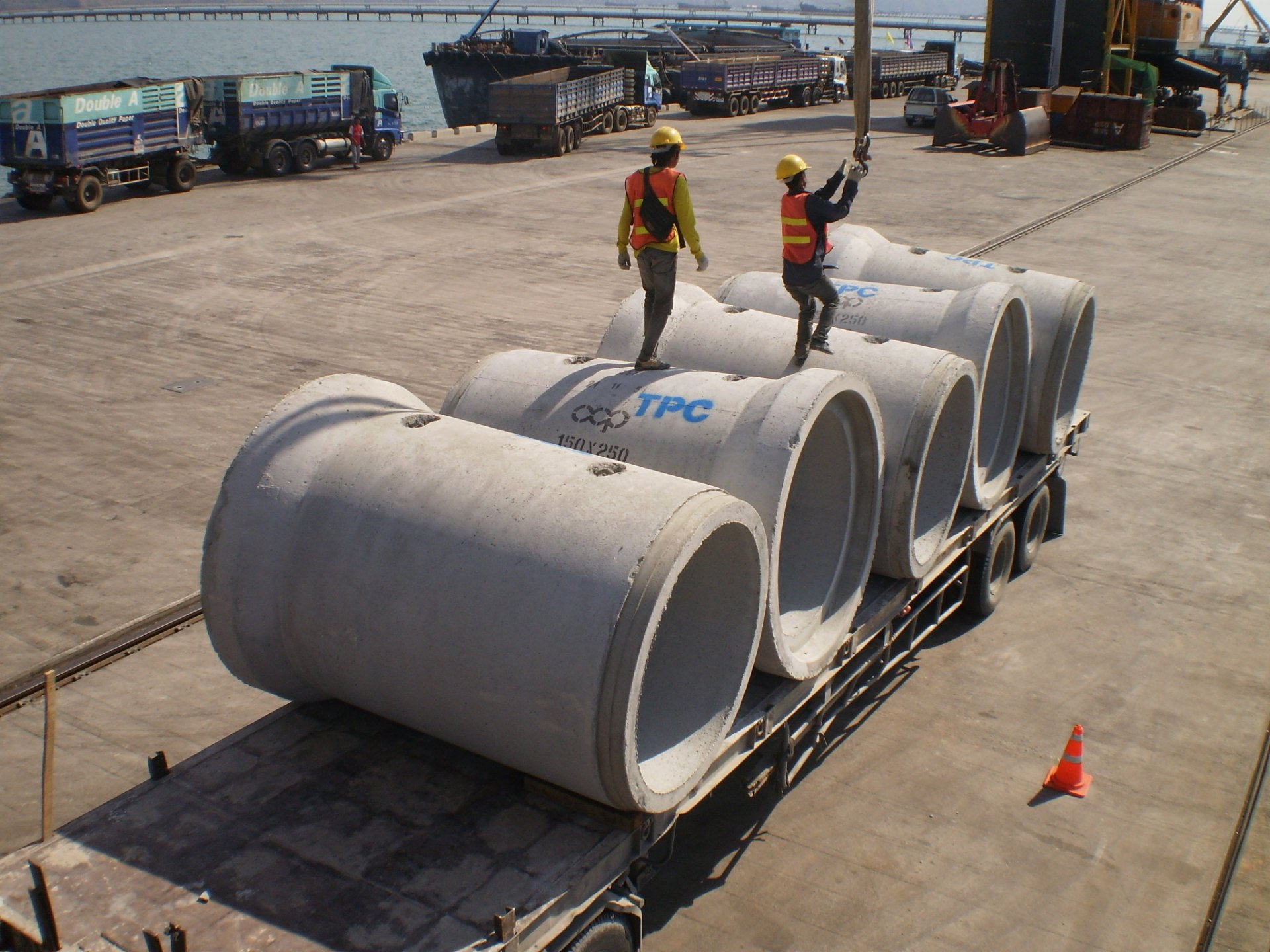 CCP ผู้นำด้าน Precast for Infrastructures ขอเสนอ ผลงาน ท่อระบายน้ำชนิด ...