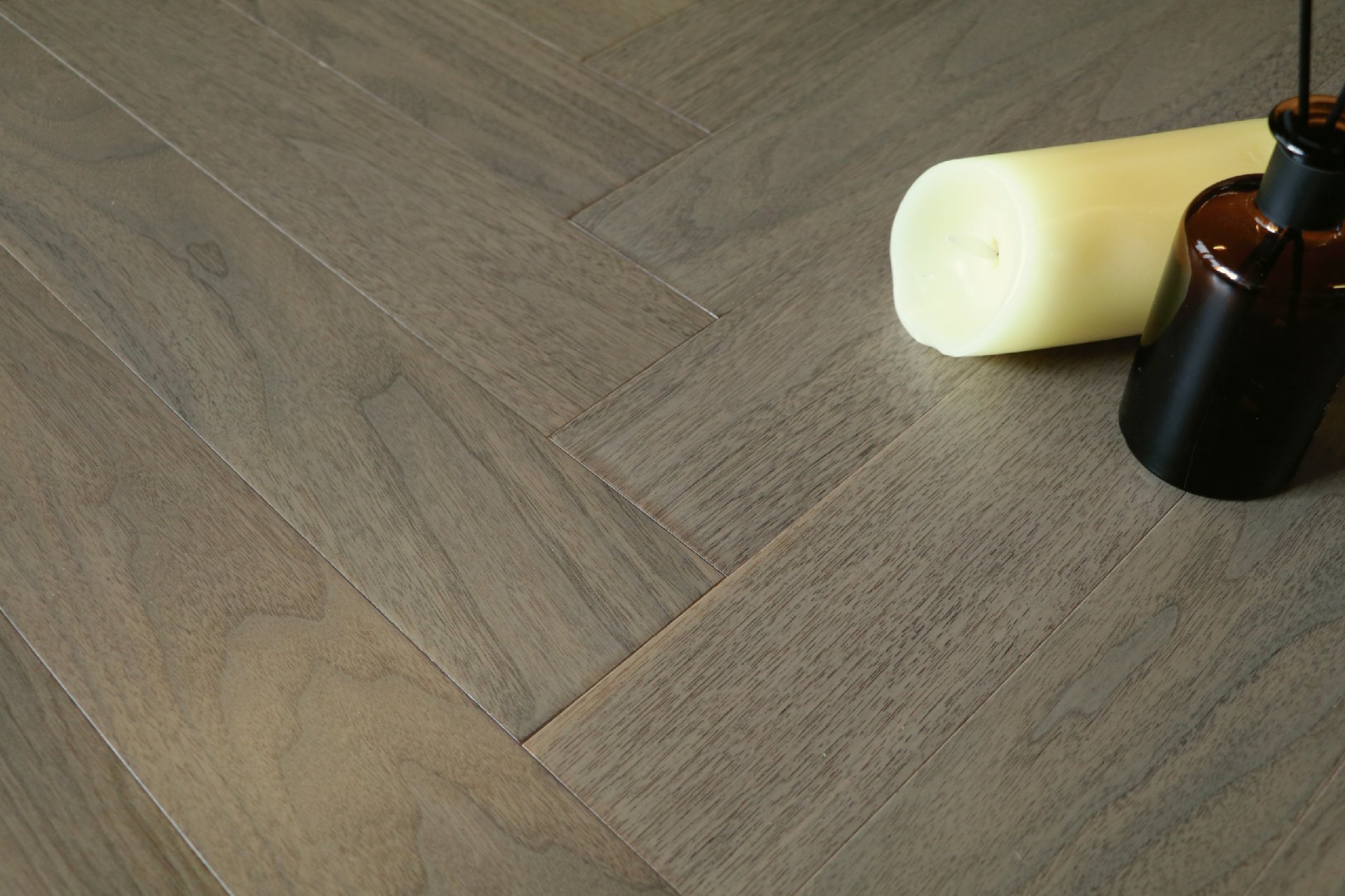 Engineered Floor Nora Walnut
