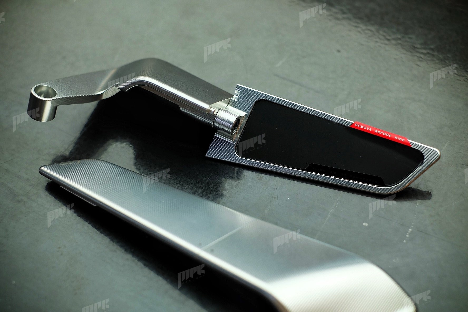 Must Have! RIZOMA STEALTH MIRRORS NAKED BIKE กระจกมองข้างพับได้!