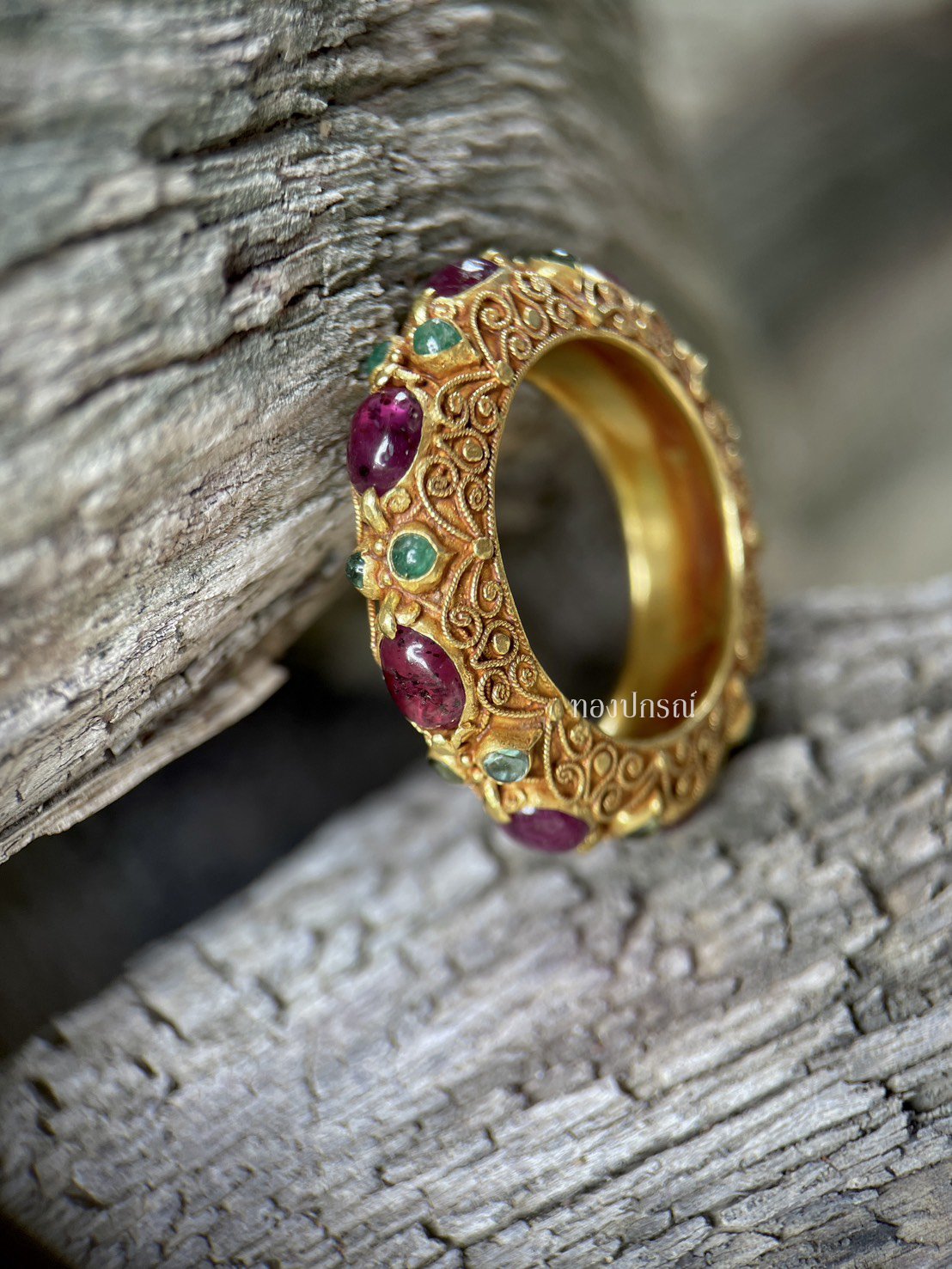 Phirorad Navaratna Ring with Ruby Spacers